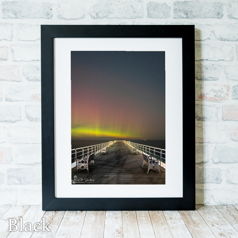 Northern Lights On Saltburn Pier - The North Yorkshire Gallery
