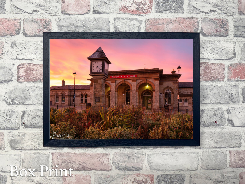 Saltburn Train Station At Sunset - The North Yorkshire Gallery