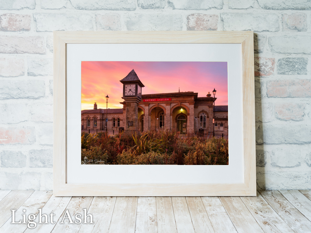 Saltburn Train Station At Sunset - The North Yorkshire Gallery